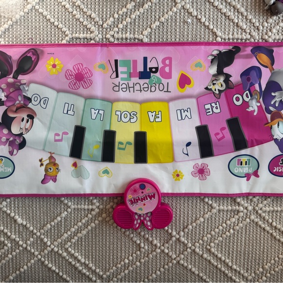 Disney | Toys | Disney Minnie Mouse Musical Play Mat Like New | Poshmark